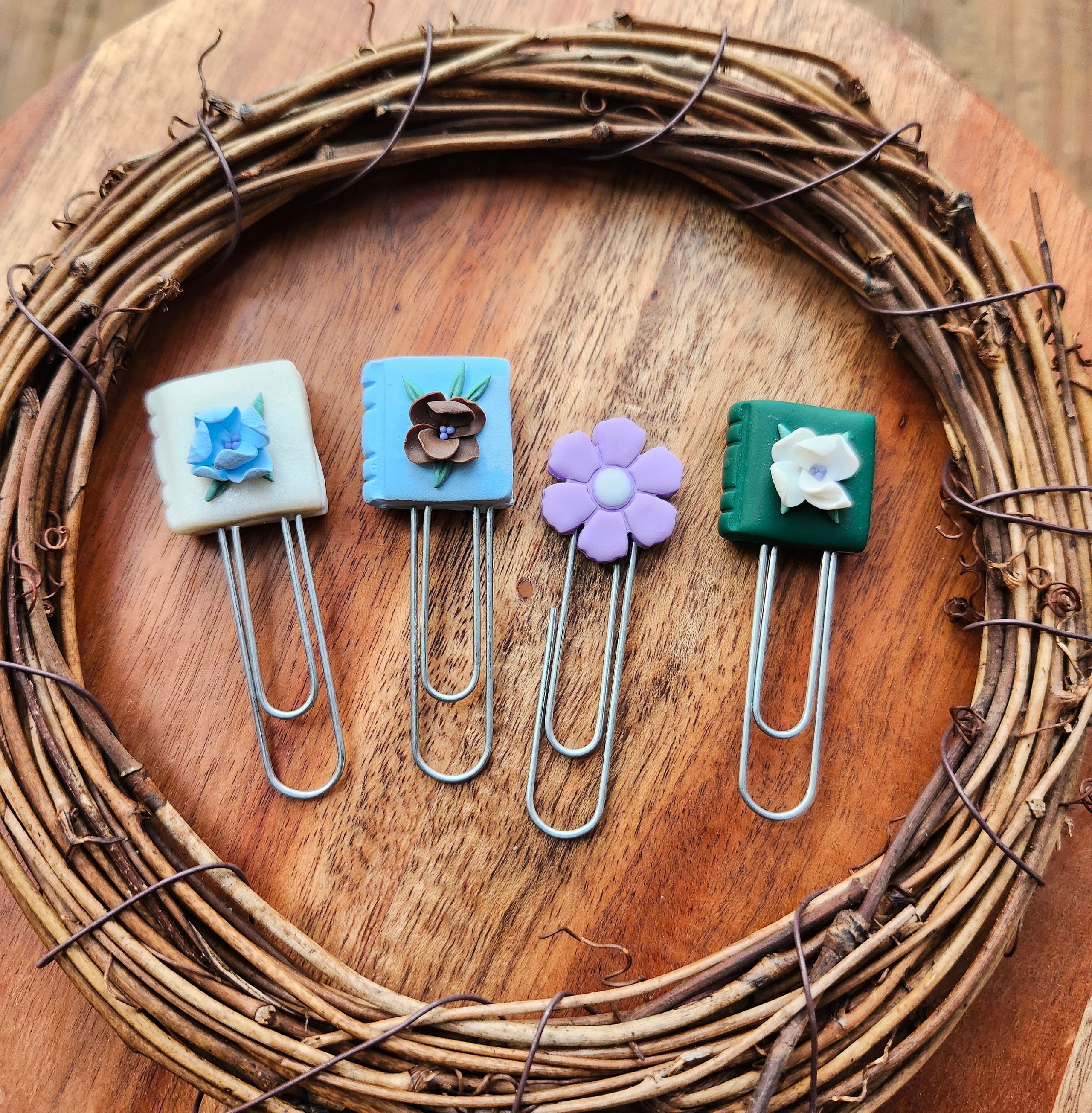 Paperclip Bookmarks | Twisted Petal Designs